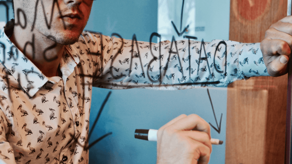 How To Explain Your Reasons For Leaving A Job [20+ Examples]